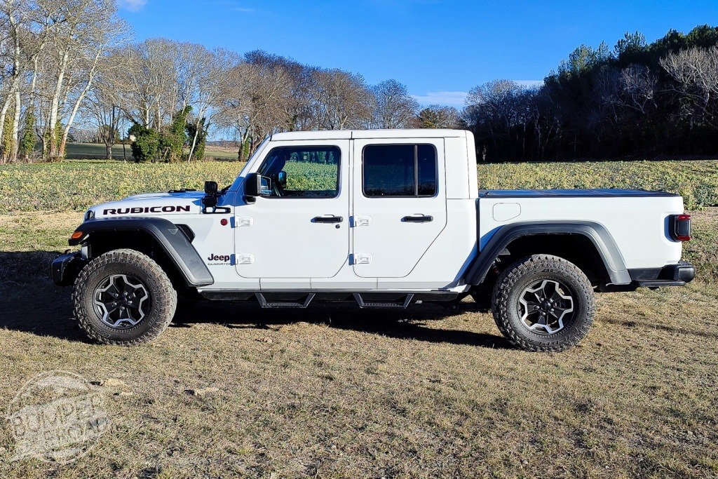 Jeep-Gladiator-Rubicon-White-100 - BumperOffroad